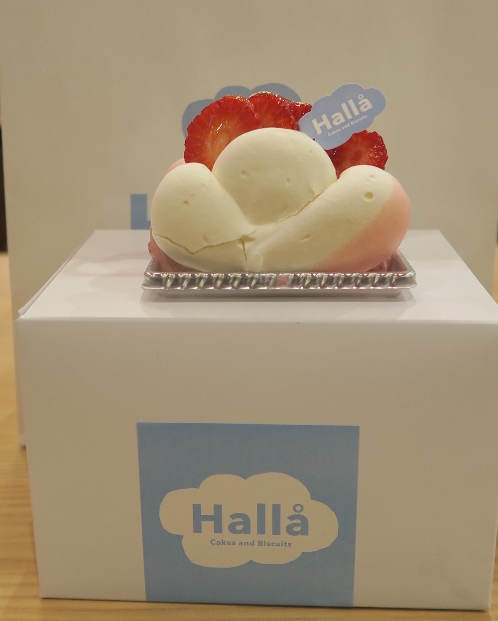 那覇市安謝「Hallå Cakes and Biscuits」かわいい！ふわサク新食感お菓子がおいしい！ | 沖縄移住ブログ～As you like～